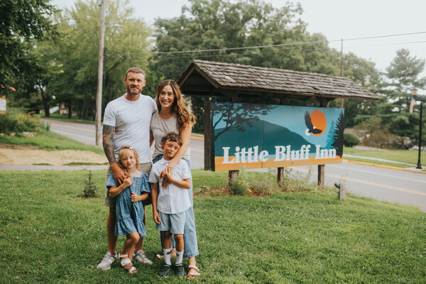 Little Bluff Inn